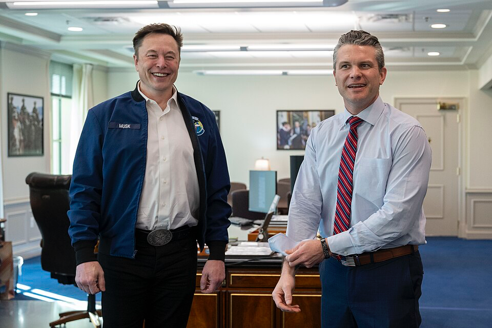 Pentagon’s Tech Team Resigns En Masse Under Pressure From DOGE ...