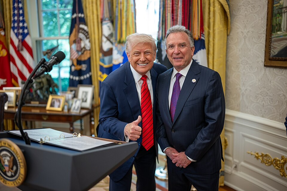 Trump Moves to Cut Federal Funding to Sanctuary Cities and States ...